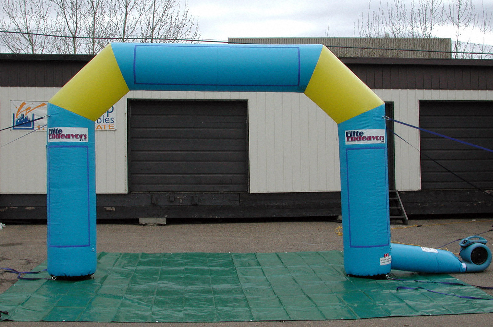 Inflatables | Arches - Windship Advertising